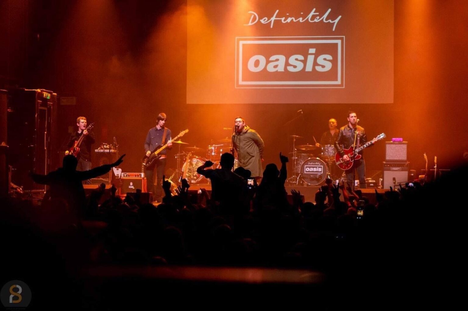 Definitely Oasis An Amazing Oasis Tribute Band | M8 Entertainments ...